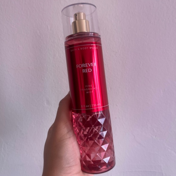 Bath & Body Works | Bath & Body | Bath Body Works Forever Red | Poshmark